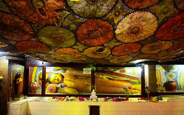 Dowa Rock Temple & Its Sealed Ravana Guhawa, Cave Exploring